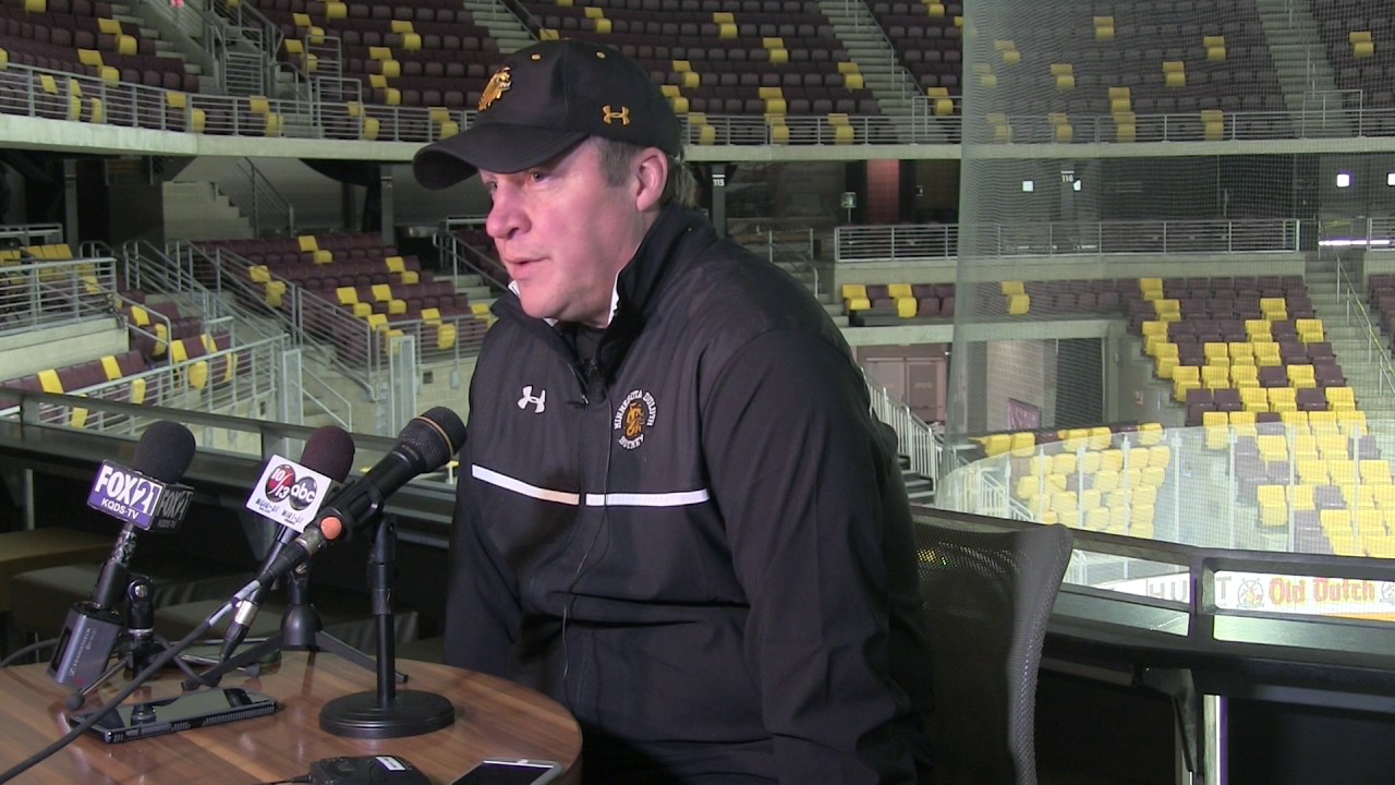 2016-17 UMD Men's Hockey coach Scott Sandelin Press Conference Nov 16 ...