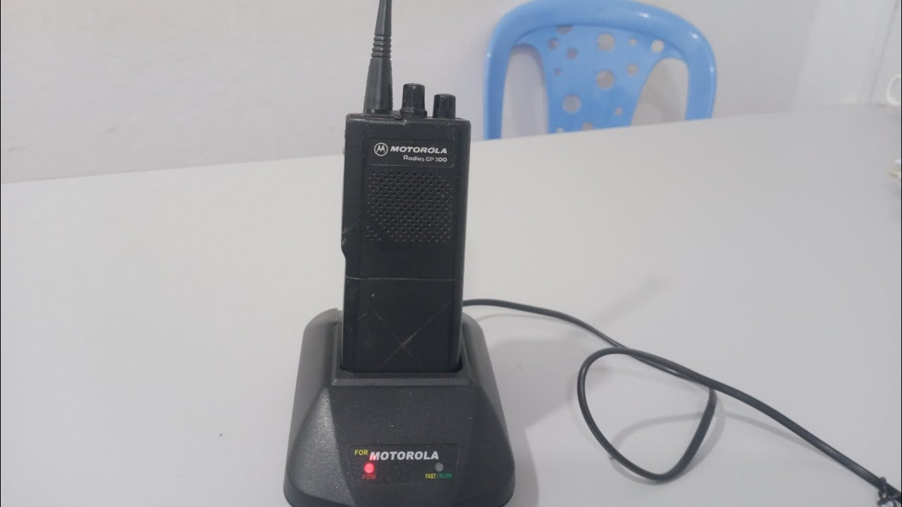 របៀបសាកថ្មអាយកូម-How to charge Icom - YouTube