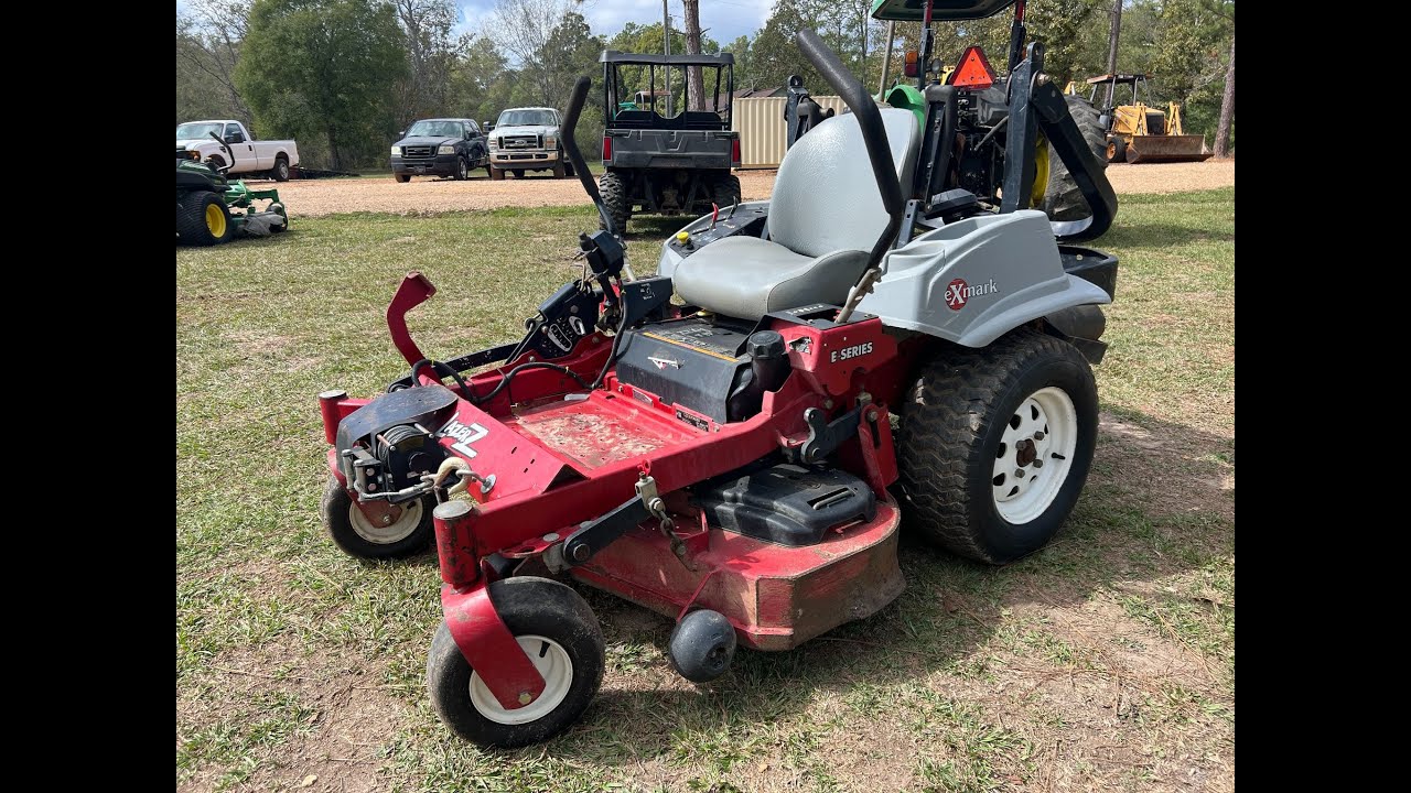 2011 Exmark E Series 48in Zero Turn Mower SN452 Lot#28 - YouTube