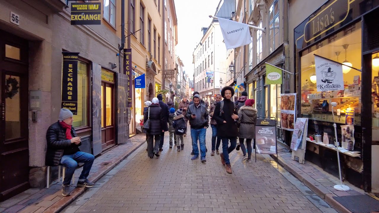 Exploring The Old Town in Stockholm, Sweden - Christmas Walk in Gamla ...