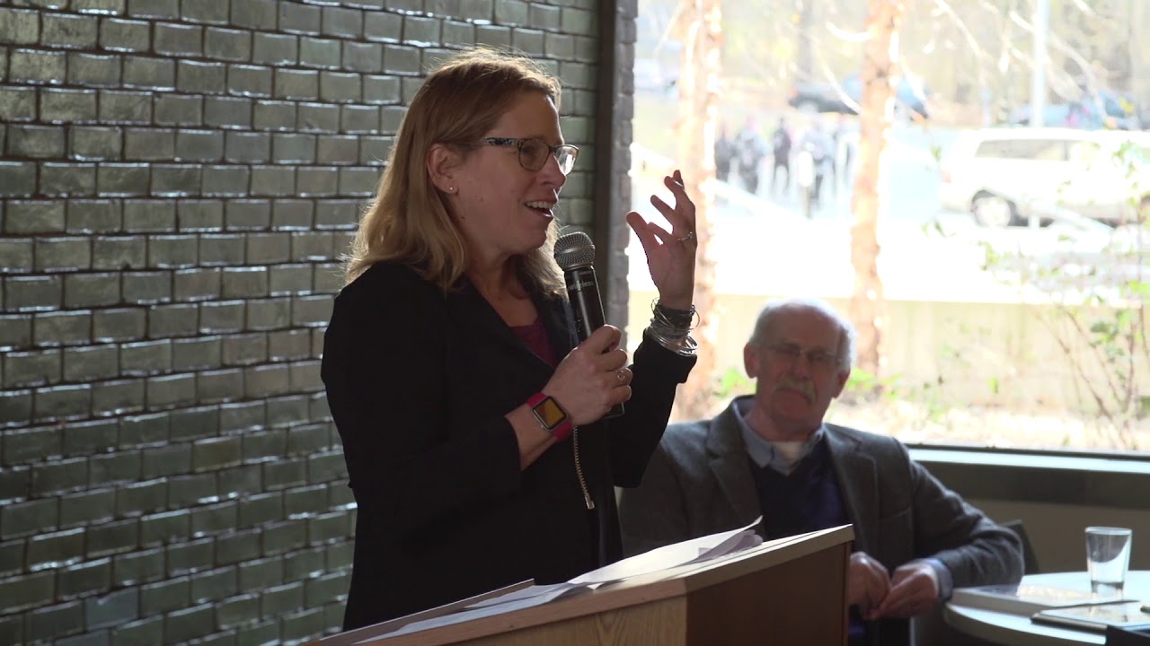 Heather MacLean Earns Scholar Athlete Award - YouTube