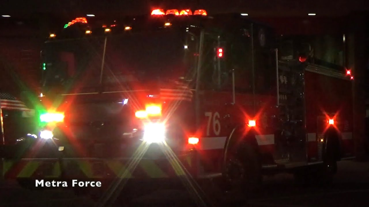 Chicago Fire Dept Engine 76 Responding - YouTube