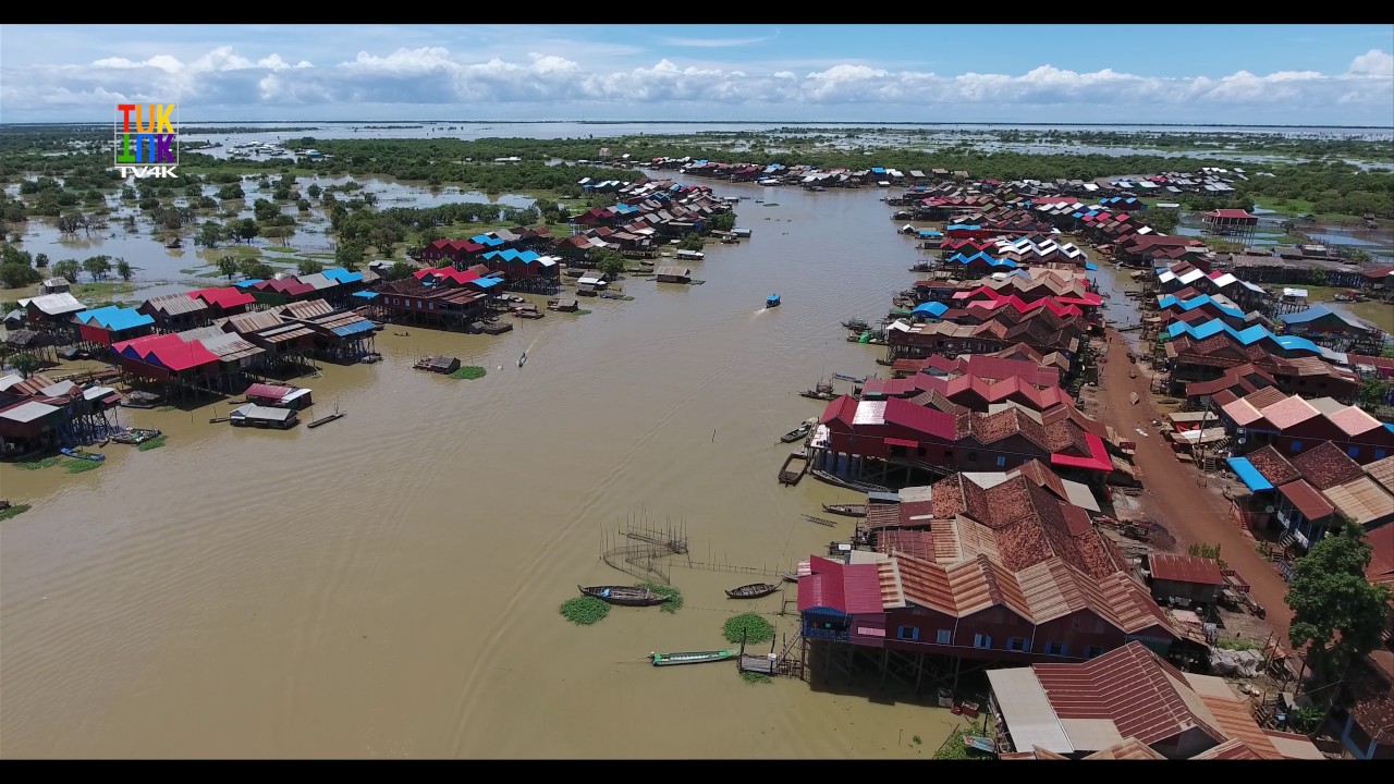 Kompong Khleang - A floating village from the sky / Un village flottant ...