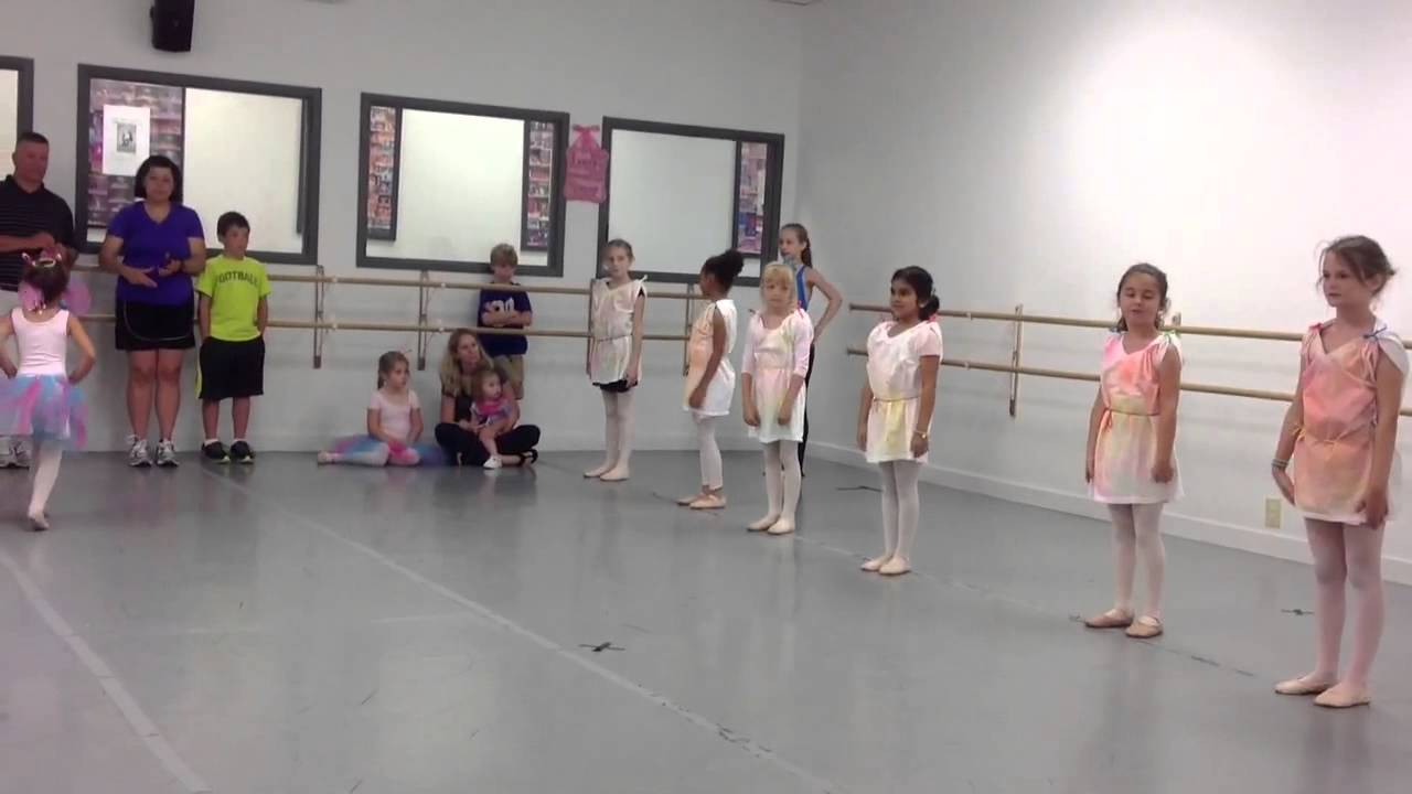 Delaney's dance 2 - YouTube