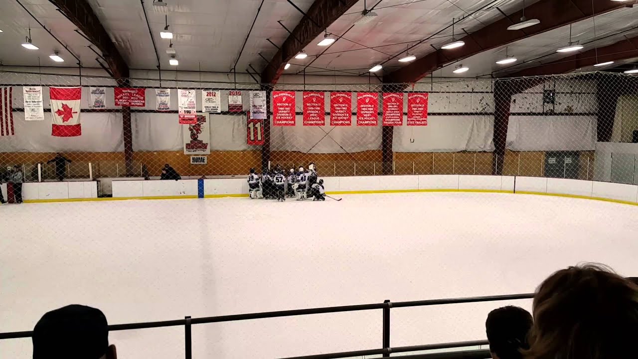 Will Laun's goalie dance - YouTube