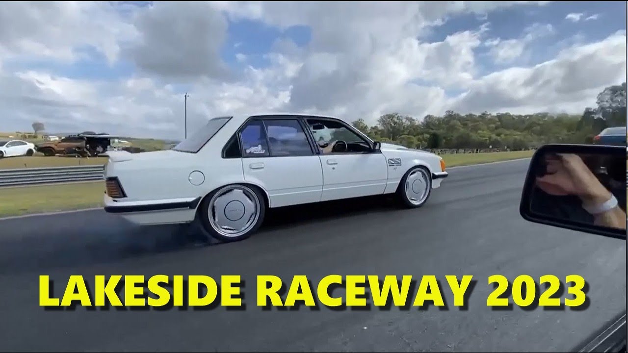 HSV VF GTS | VR Commodore LS1 - Racing - YouTube