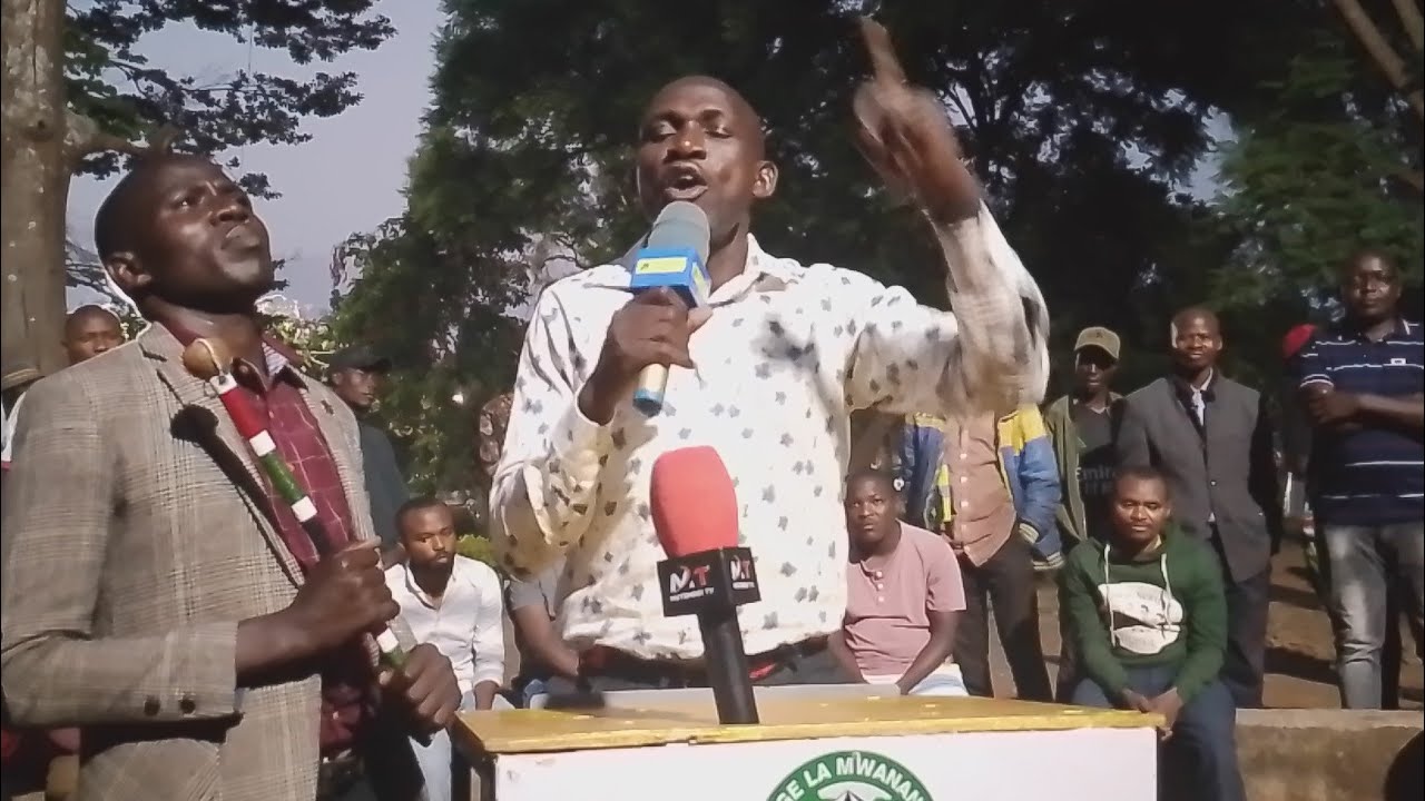 DRAMA AS PROFESSOR FRED OGOLA CHASED AWAY WHILE ADDRESSING KENYANS IN ...