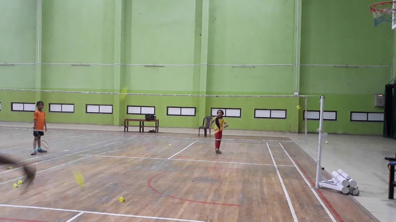 Badminton multi shuttle practice - YouTube