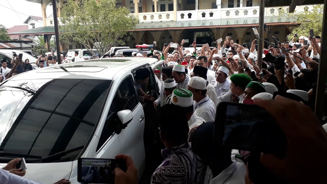 Ustaz Abdul Somad Dan Habib Novel Al idrus di sambut meriah Oleh ...