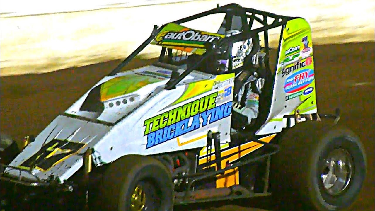Wingless Sprints Heat 3 Laang Speedway 4-1-2018 - YouTube