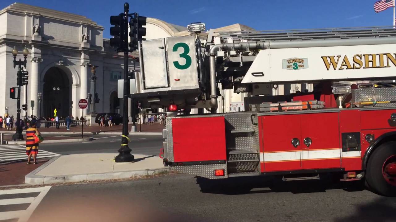 DCFD/DCFEMS Tower 3 Responding - YouTube