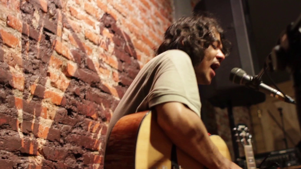 AO - Jason Ranti Live at Earhouse - YouTube