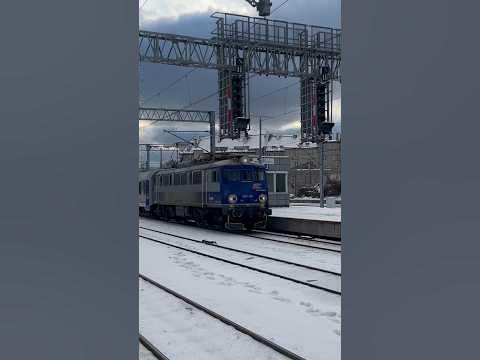 Miły maszynista EP07-1001 #pociąg #pkp #icc #rp1 - YouTube