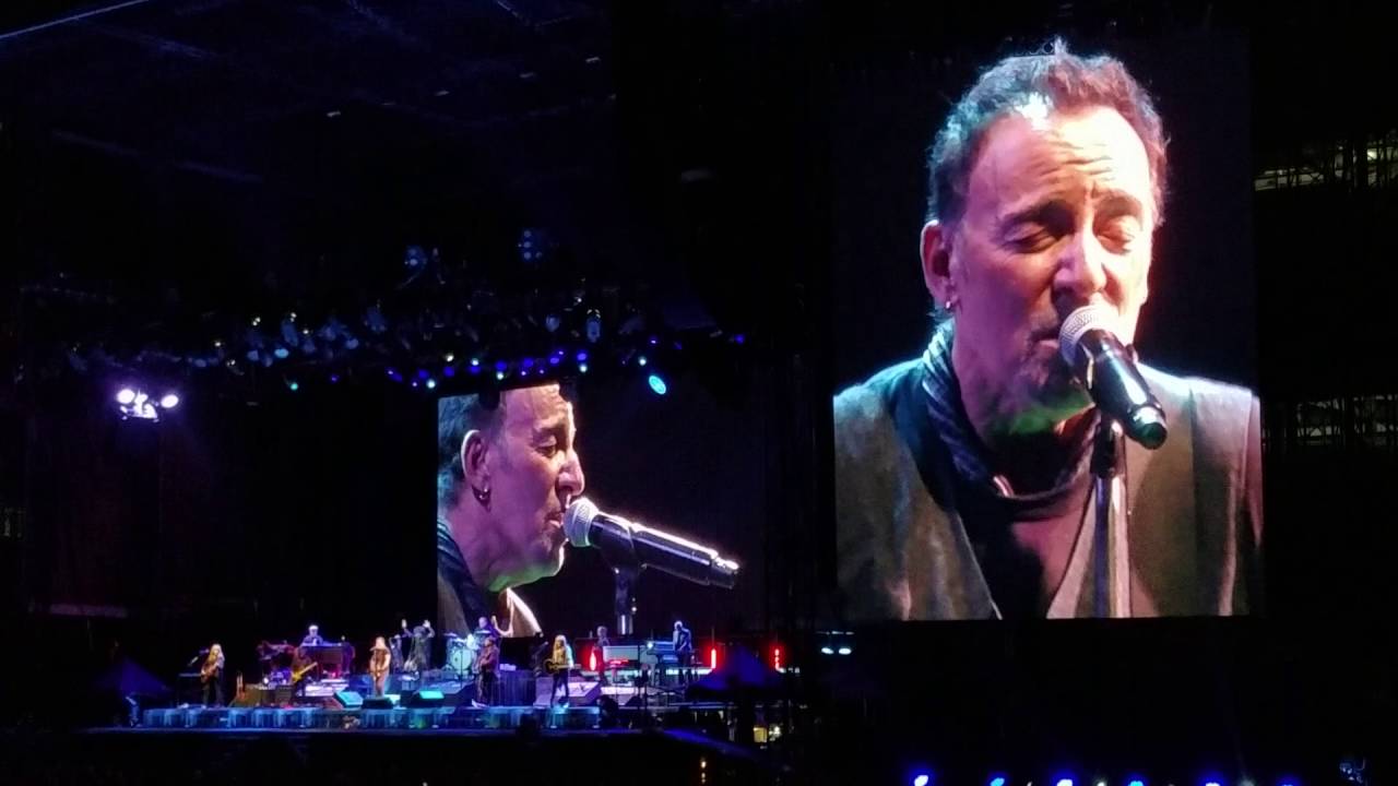 Bruce Springsteen - American Skin (41 Shots) - MetLife Stadium 08/23/16 ...