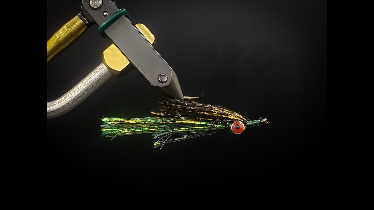 Fly Tying: Kraft's Kreelex - YouTube