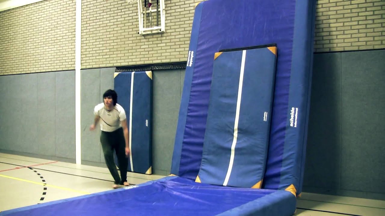 Wall Inverted Sideflips And Corkscrew Attempts - YouTube