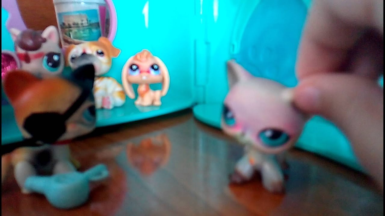 LPS: zombie apocalypse {episode 1} the beginning - YouTube