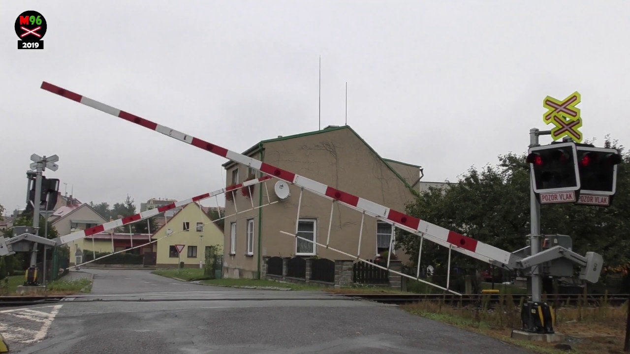 Železniční přejezd Kostelec nad Orlicí město #2 [P4034] - 7.9.2019 ...