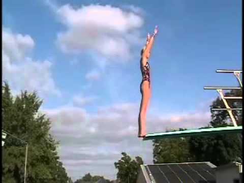 Sara diving 2010 - YouTube