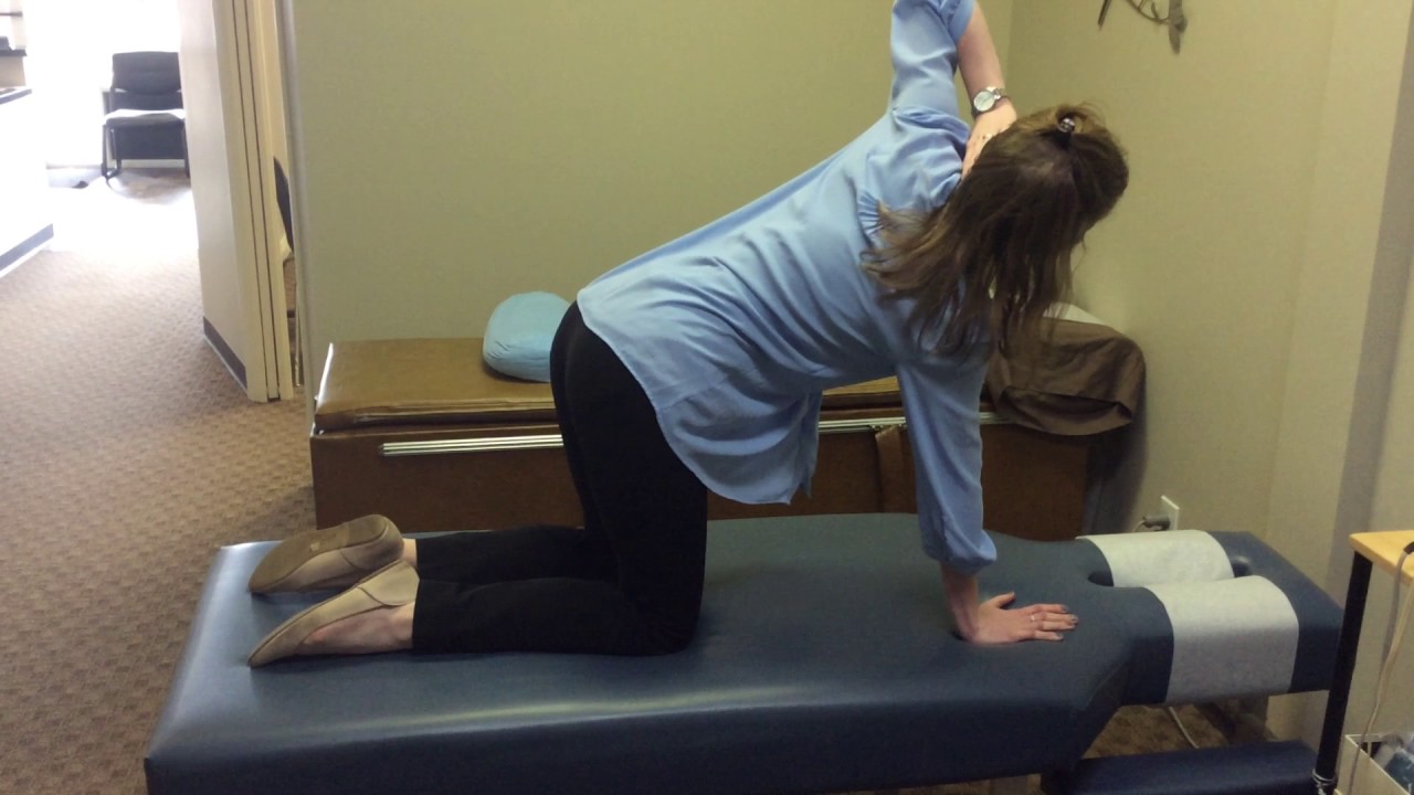 Overland Park Chiropractor Demonstrates Simple Thoracic Stretch #7 ...