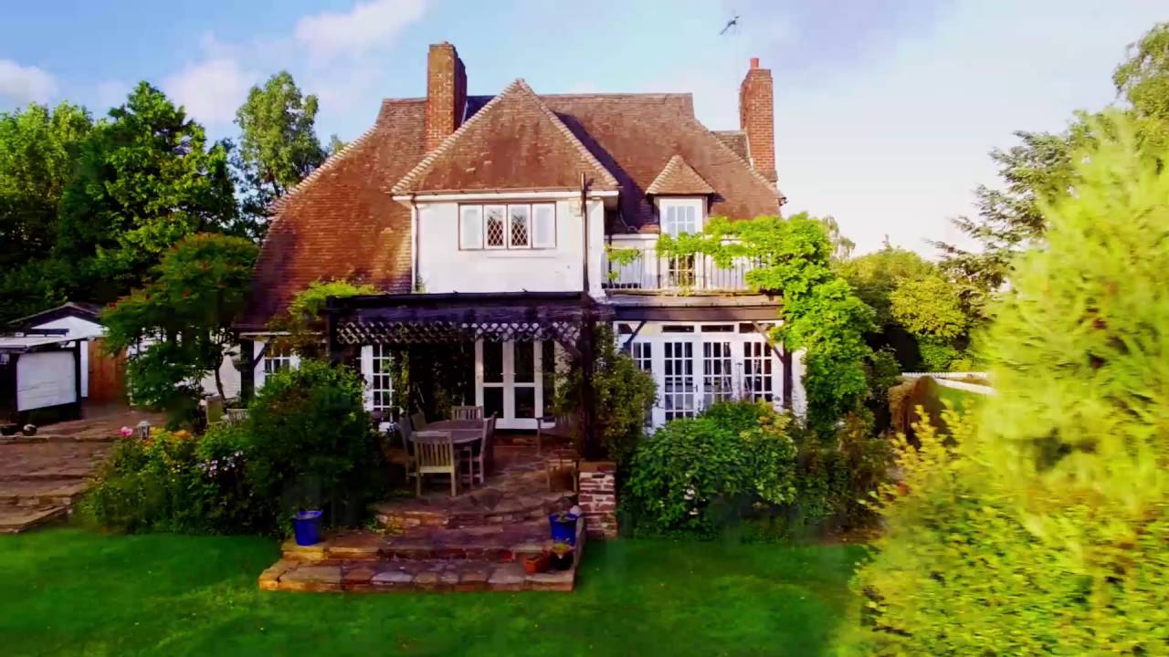 The Headlands, Hale Village, Liverpool - YouTube
