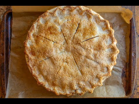 HOW TO MAKE AN OLD FASHIONED, DOUBLE-CRUSTED APPLE PIE FROM SCRATCH ...