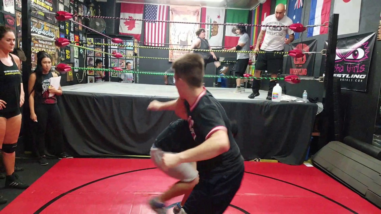 Beginners Pinning combo with drop toe hold - YouTube