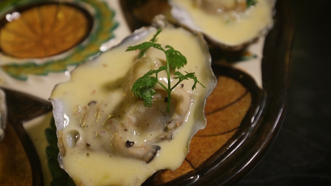 Oesters met champagnesaus - YouTube