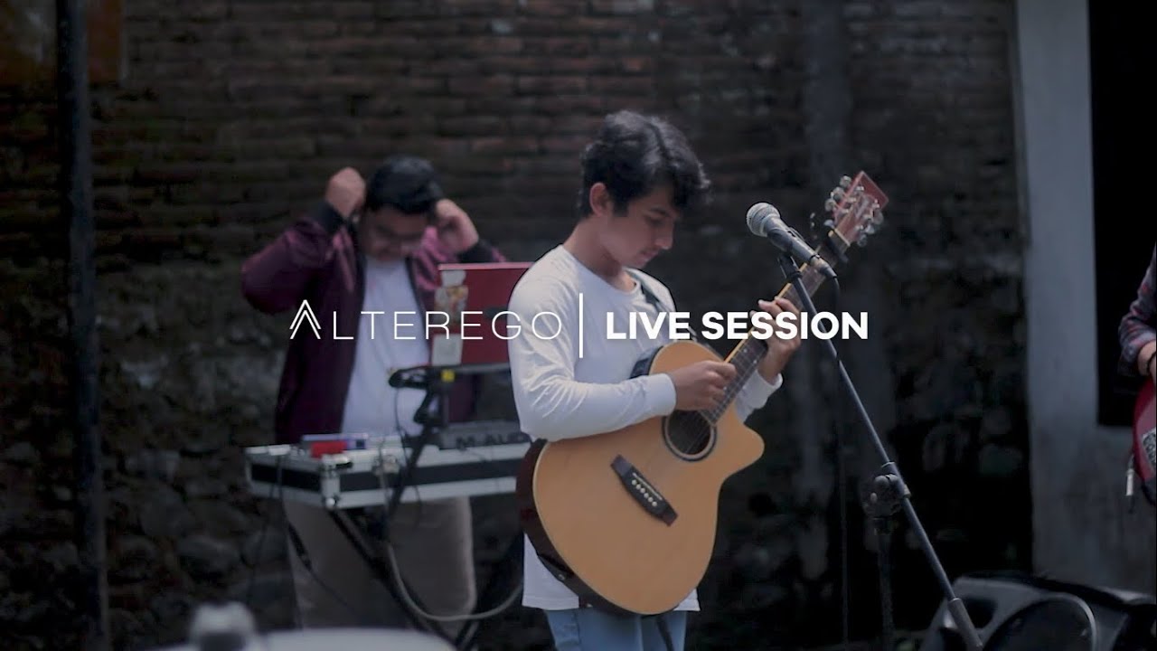 Rendy Pandugo - Silver Rain "Backyard Live Session" (Alterego Cover) - YouTube