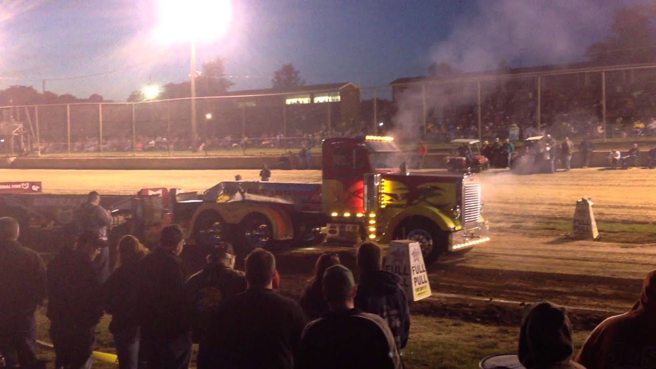 Big Rigs Pulling Series "Double Down" 5/26/13 - YouTube