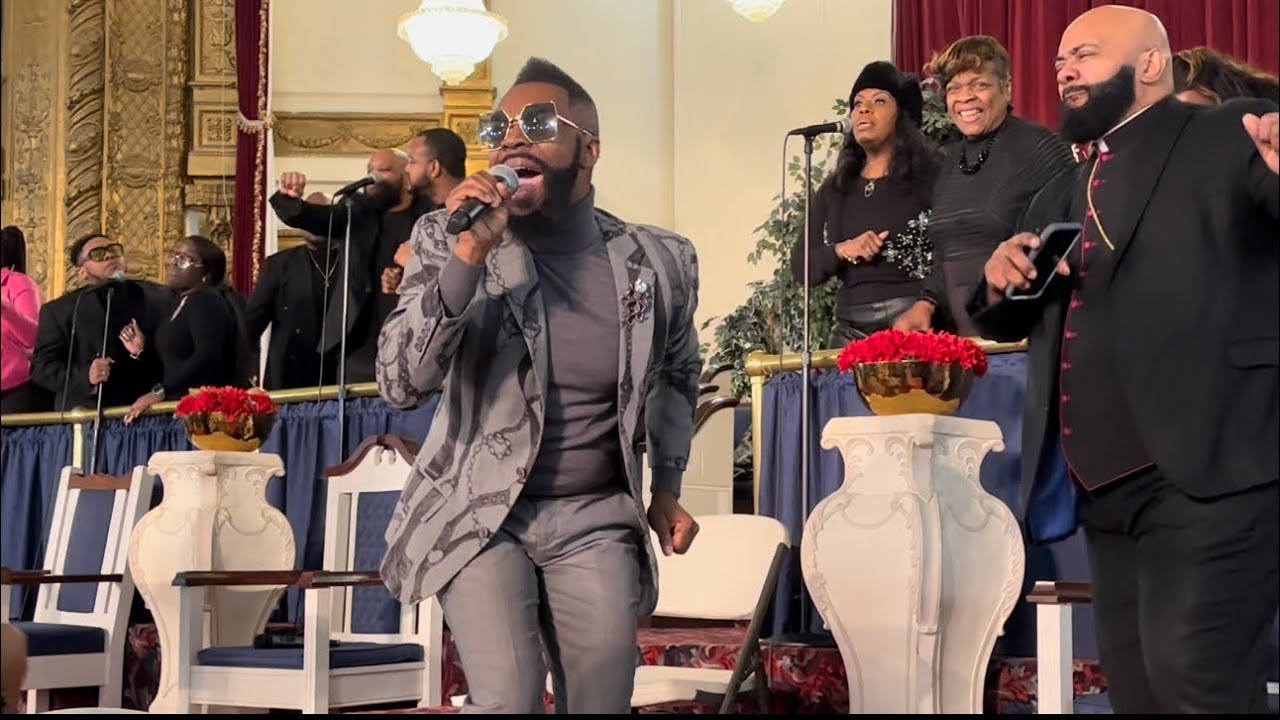 Professor James Hall : “ Oh Won’t it Be Wonderful “ PraiseBreak - YouTube