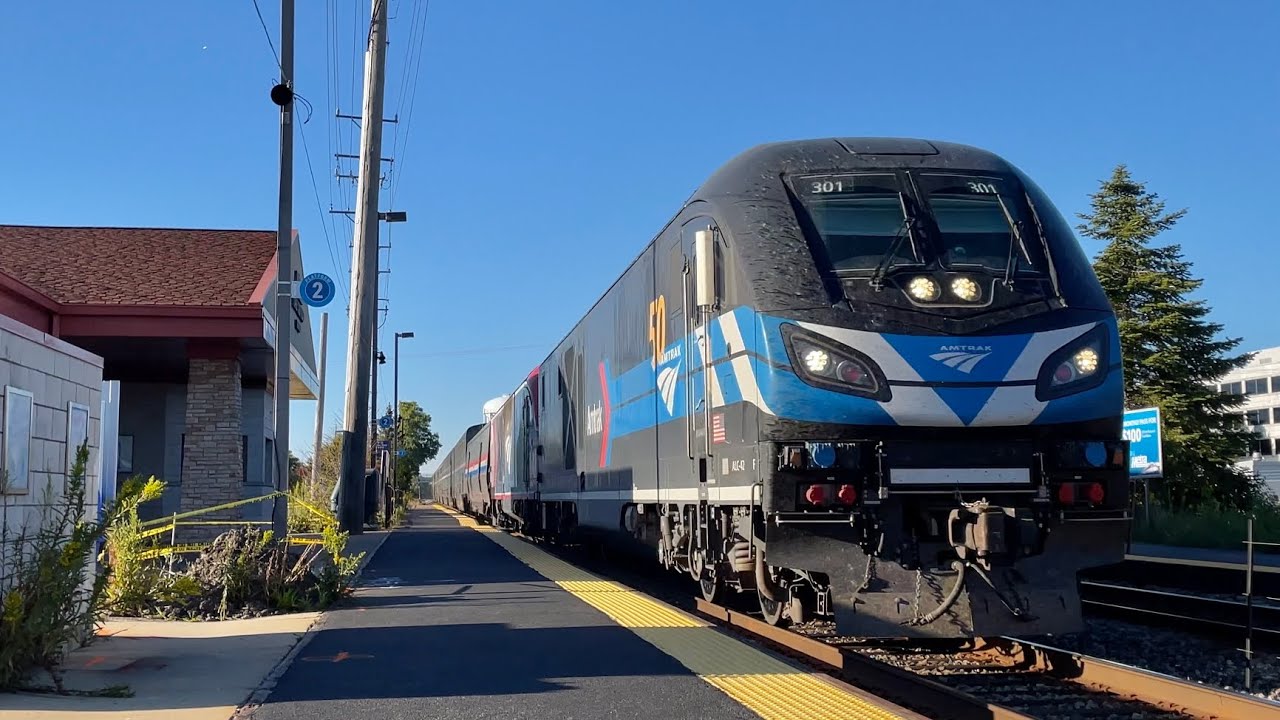 AMTK 301 leads the EB Empire Builder past LCR - YouTube