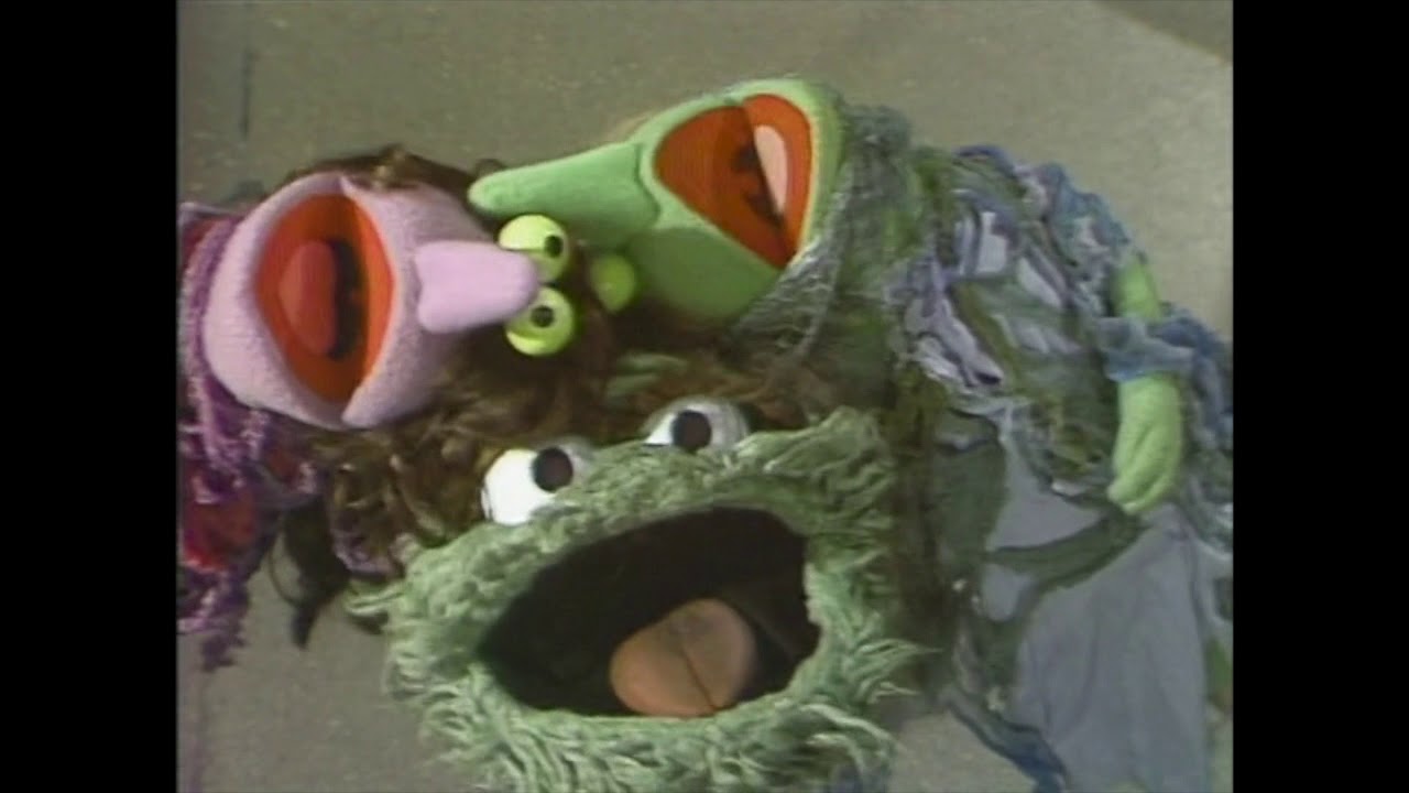 Muppet Songs: Oscar the Grouch - Swamp Mushy Muddy - YouTube