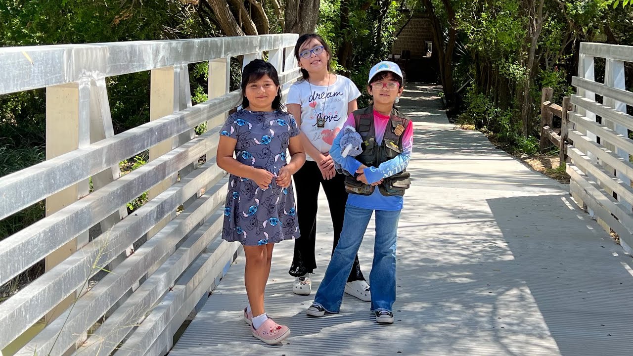 Soy yo Emma. Santa Ana National Wildlife Refuge - YouTube