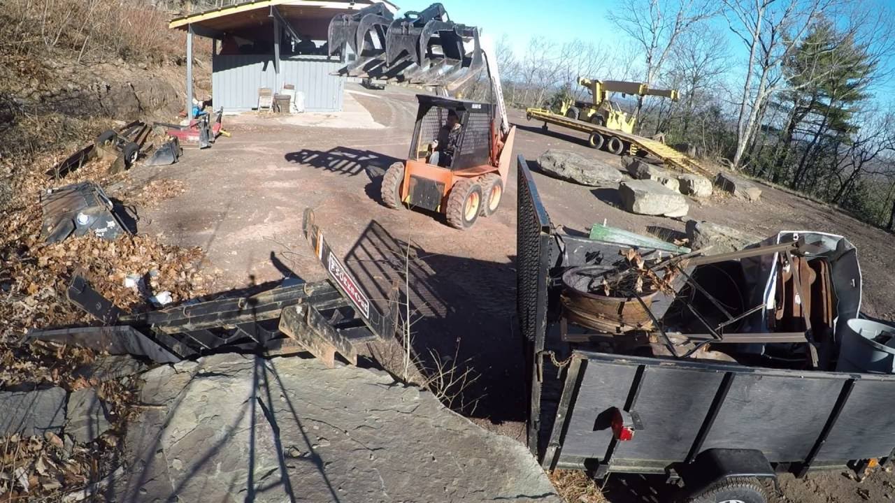 skid steer loading scrap - YouTube
