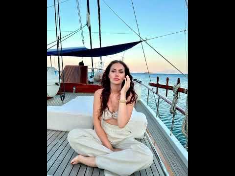 💖Güzel Oyuncu Fahriye Evcen'den güzel pozlar💖
