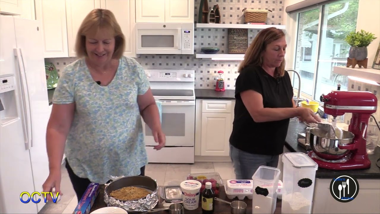 Lydia's Kitchen E6: Cheesecake - YouTube