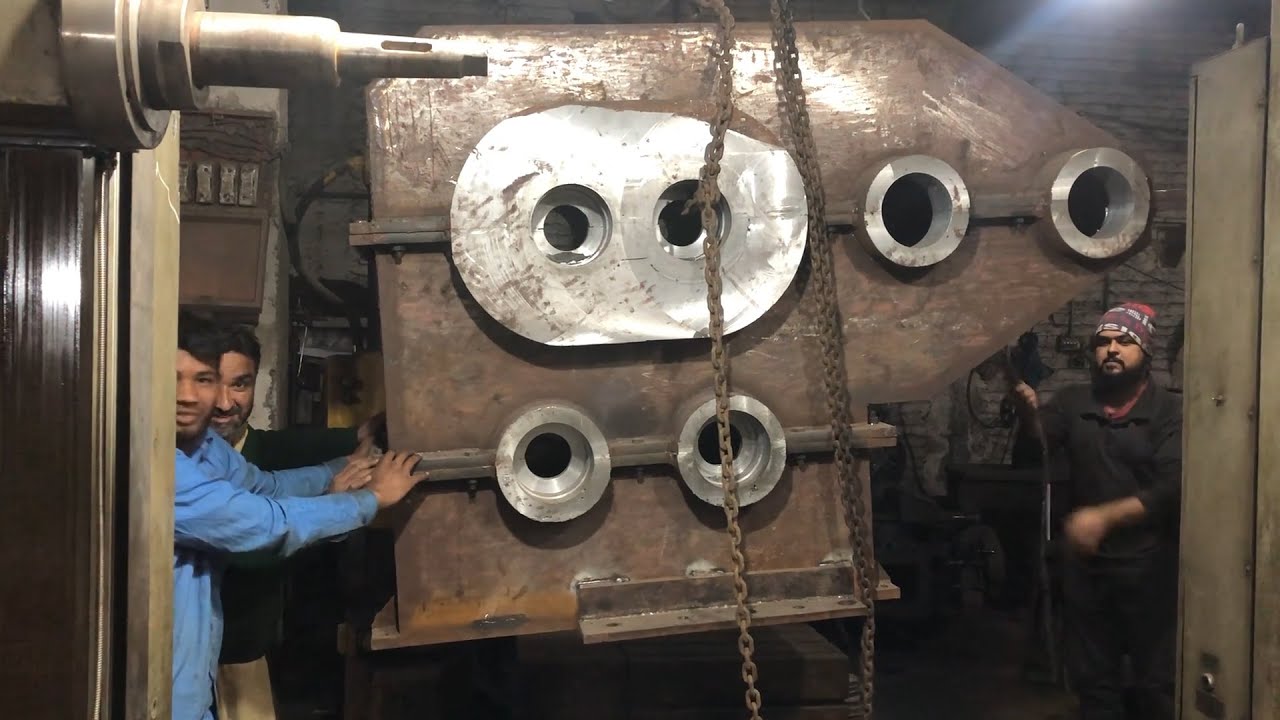 How to unload big gear box from boring machine/Unloading/ - YouTube