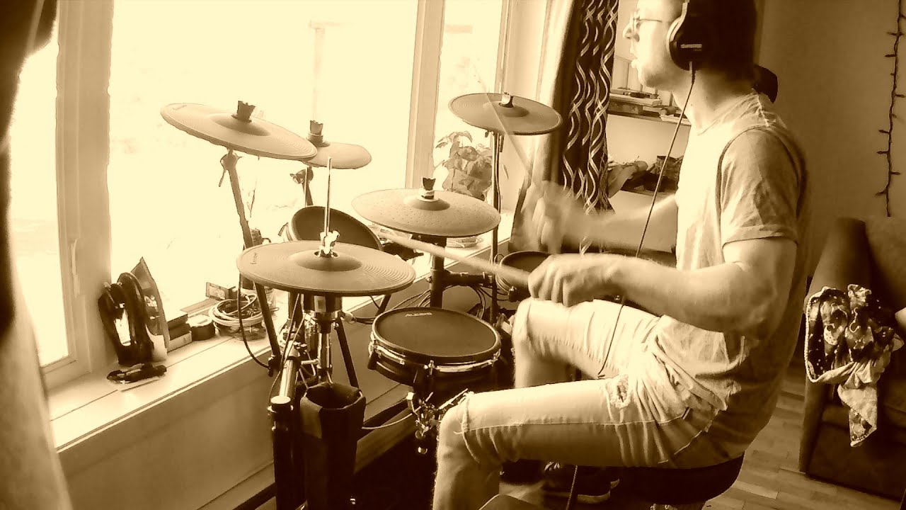 Félix Granger - Sastanàqqàm (Tinariwen Drum Jam Along) - YouTube