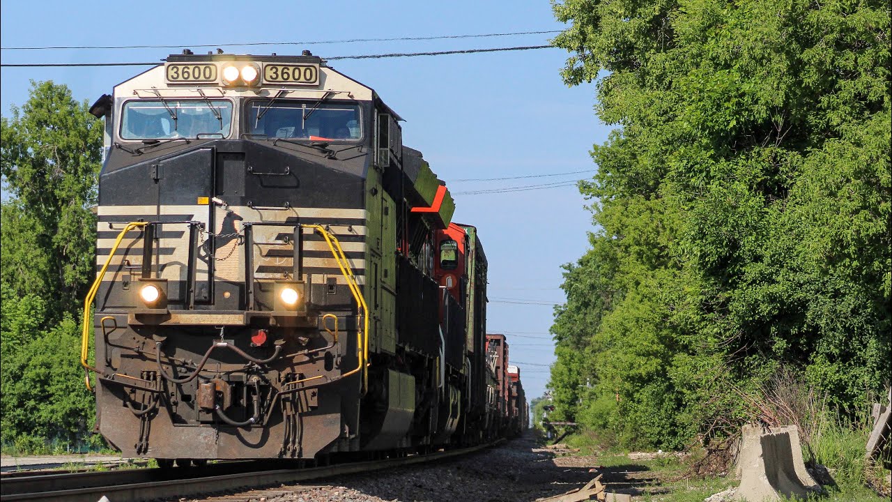 (200 SUB SPECIAL!) Triple Train on the Fox River! - YouTube