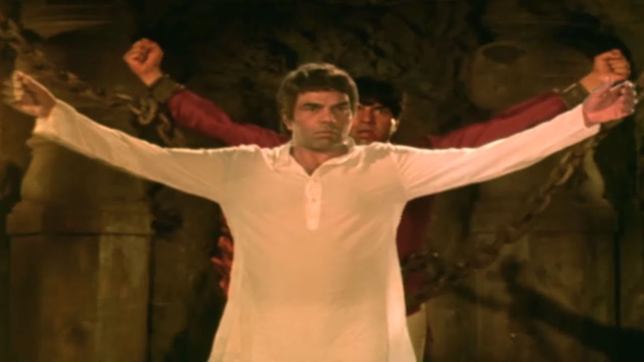कुत्ते कमीने धर्मेंद्र ने ली आत्मा से शक्ति फिर जो हुआ - GHAZAB Movie ...