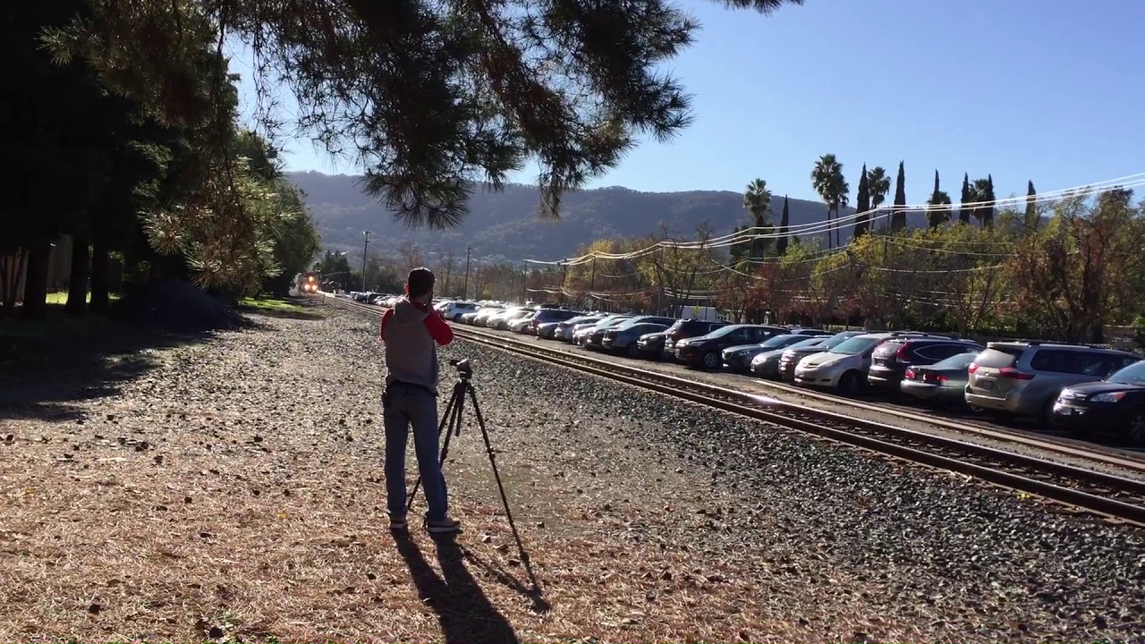 Up 9925 MWSRV going through Pleasanton - YouTube