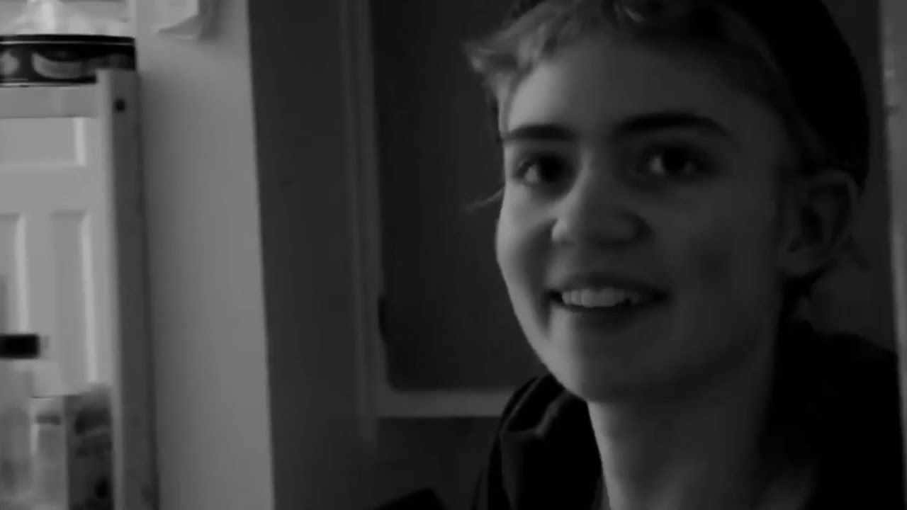 Grimes - Human Heart [2010] - YouTube