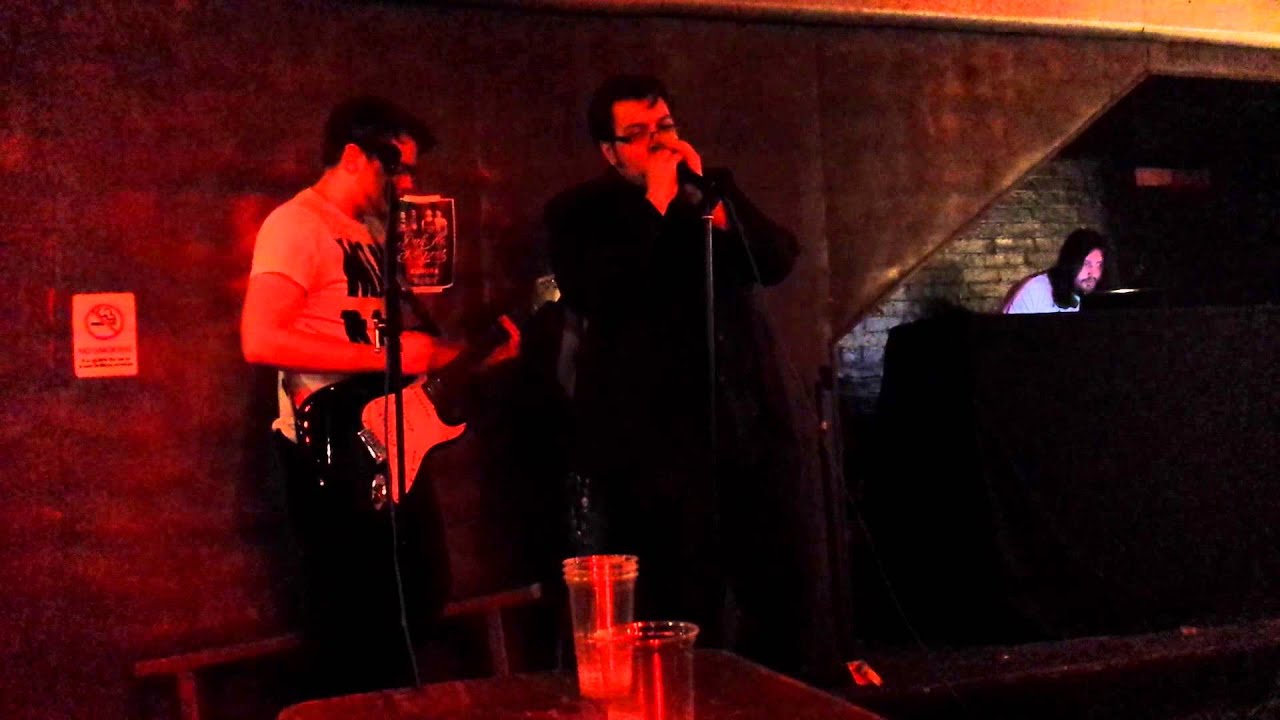 Sour Crouch & The Xenophobes - Thunderbird ESQ - YouTube