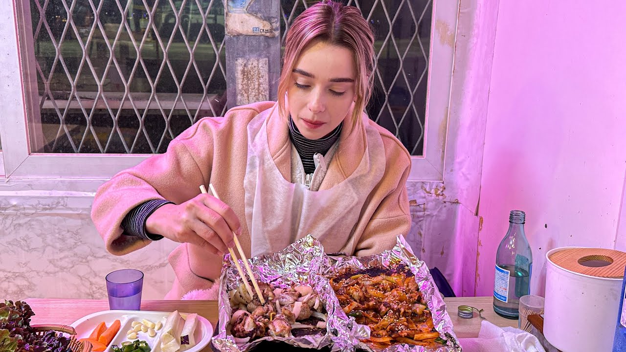 Trying THE WEIRDEST Food In Korea?! SLIMY HAGFISH BBQ MUKBANG In Busan ...