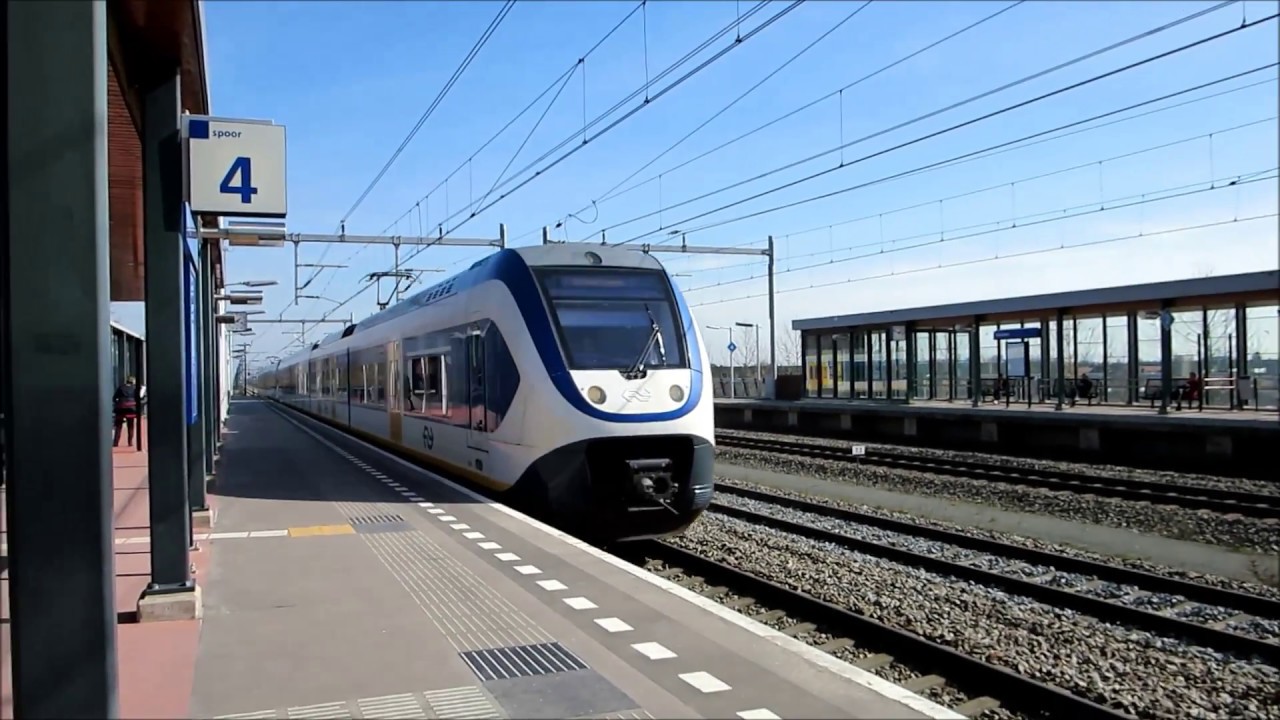 Trein Sprinter - station vleuten - YouTube