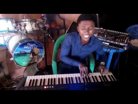 Prophet Seth Owusu in Worship - YouTube