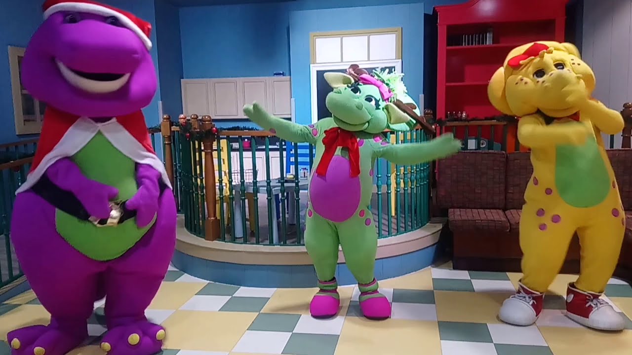 Barney and friends/ Christmas Celebration @ Mattel Playtown - YouTube