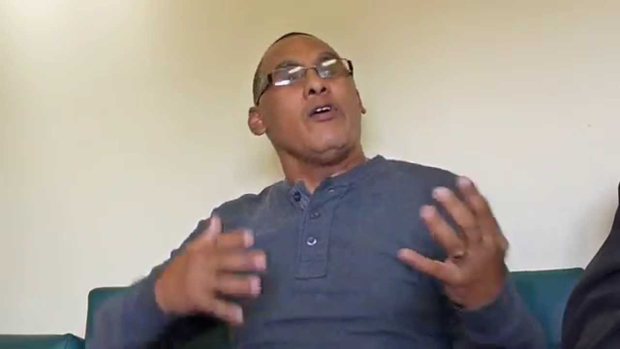 Stemme uit Afrikaans - Willem Fransman recites his poems - YouTube