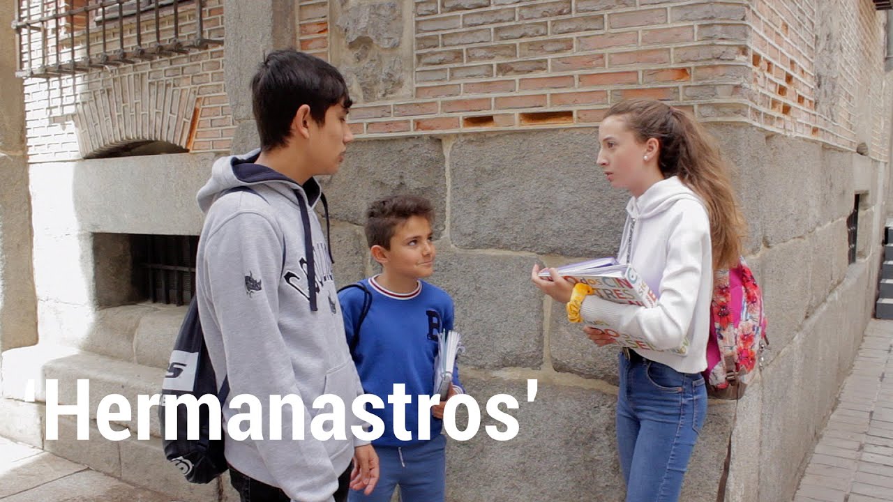 'Hermanastros' Cortometraje - YouTube